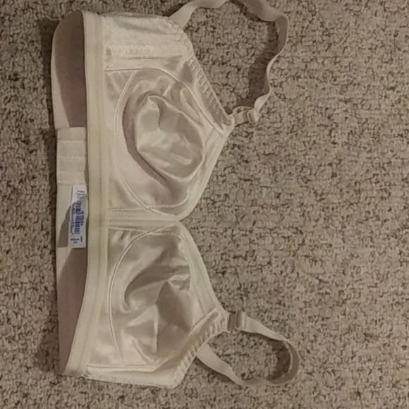 Playtex | Intimates & Sleepwear | Playtex 8 Hour 38b 42714 | Poshmark